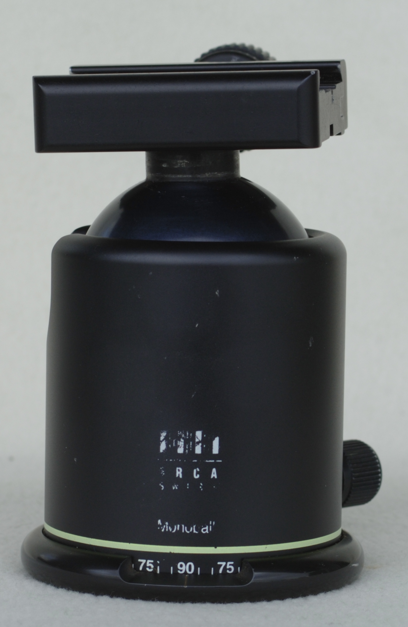 Sold: Arca-Swiss B1 Monoball ball head with quick release bracket - FM ...