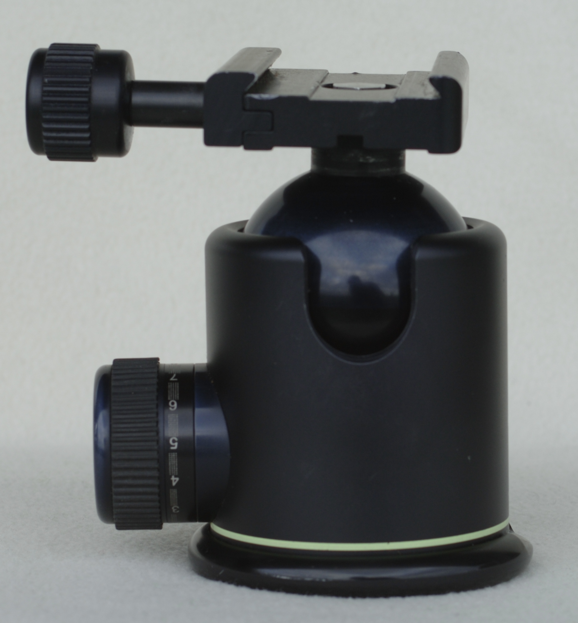 Sold: Arca-Swiss B1 Monoball ball head with quick release bracket - FM ...